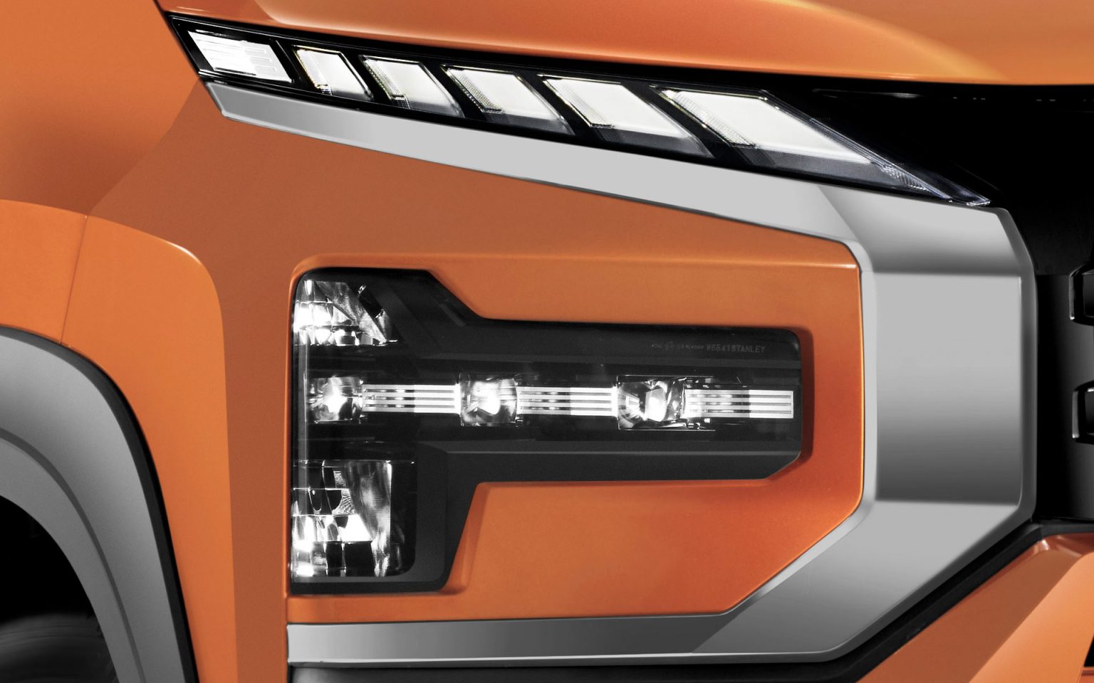 MITSUBISHI XPANDER CROSS 2023 CHÍNH THỨC RA MẮT