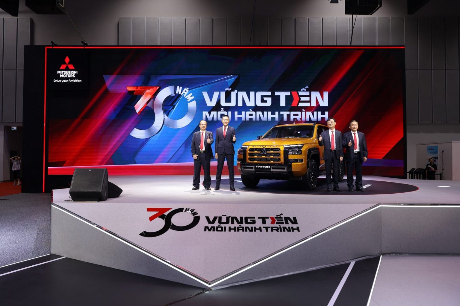 “30 YEARS – DRIVE AHEAD TOGETHER FOR EVERYDAY ADVENTURE” MITSUBISHI ...
