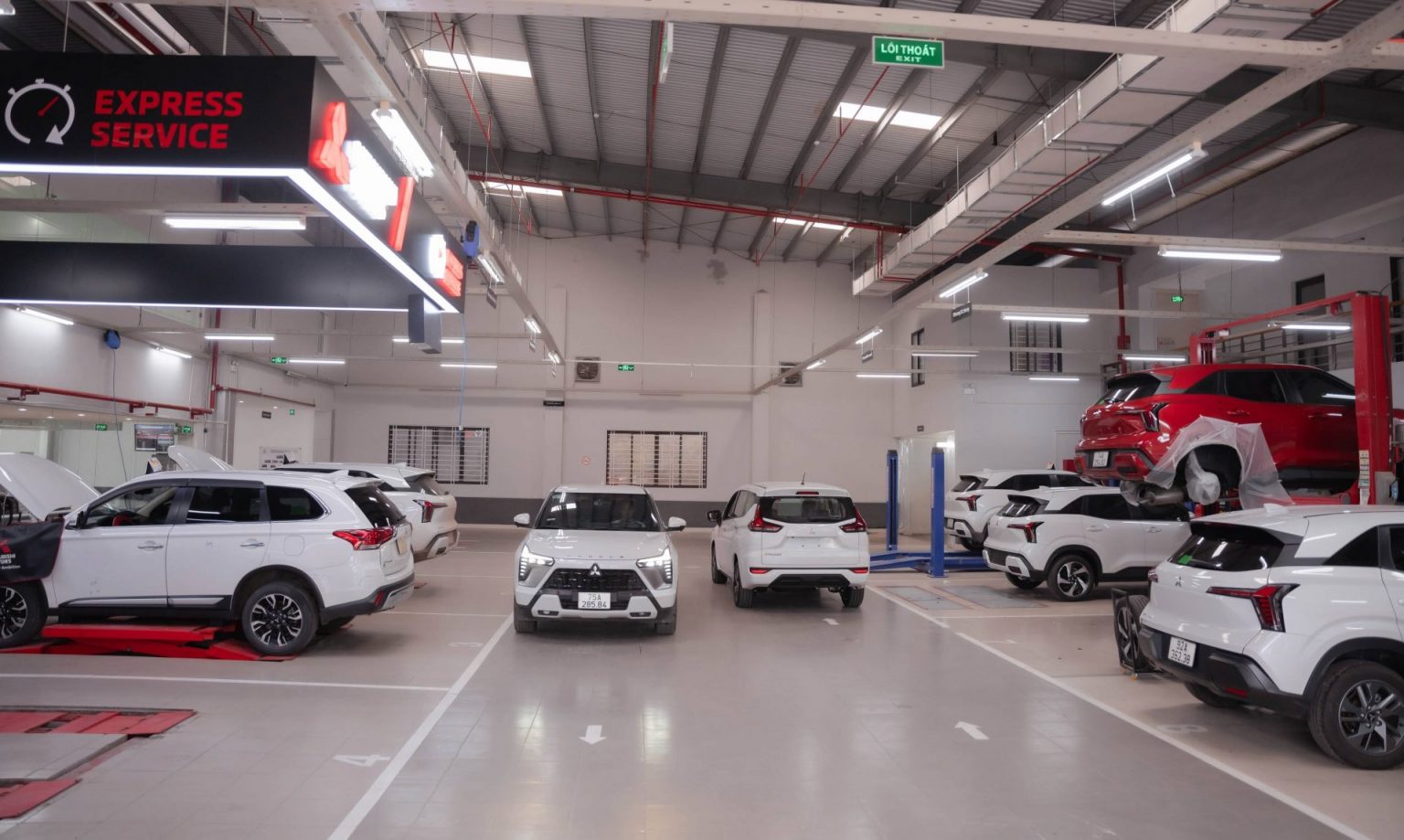 GRAND OPENS A NEW WORKSHOP IN QUANG TRI - Mitsubishi Motors Việt Nam